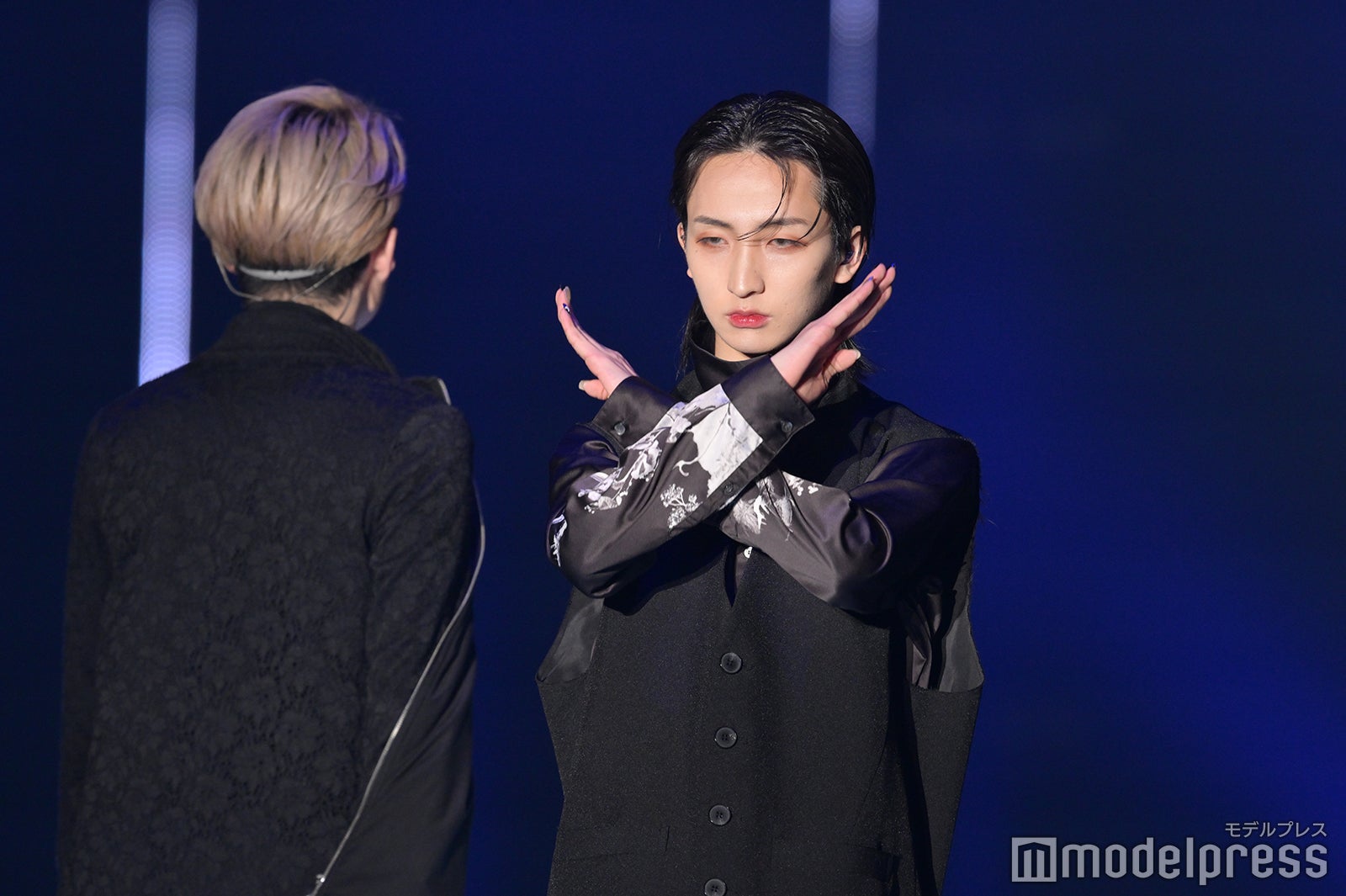 (画像32/44) YOSHIKI「TGC」に降臨 自身プロデュース「XY」デビュー曲初パフォーマンスで圧倒＜TGC 2023 S／S＞ - モデルプレス