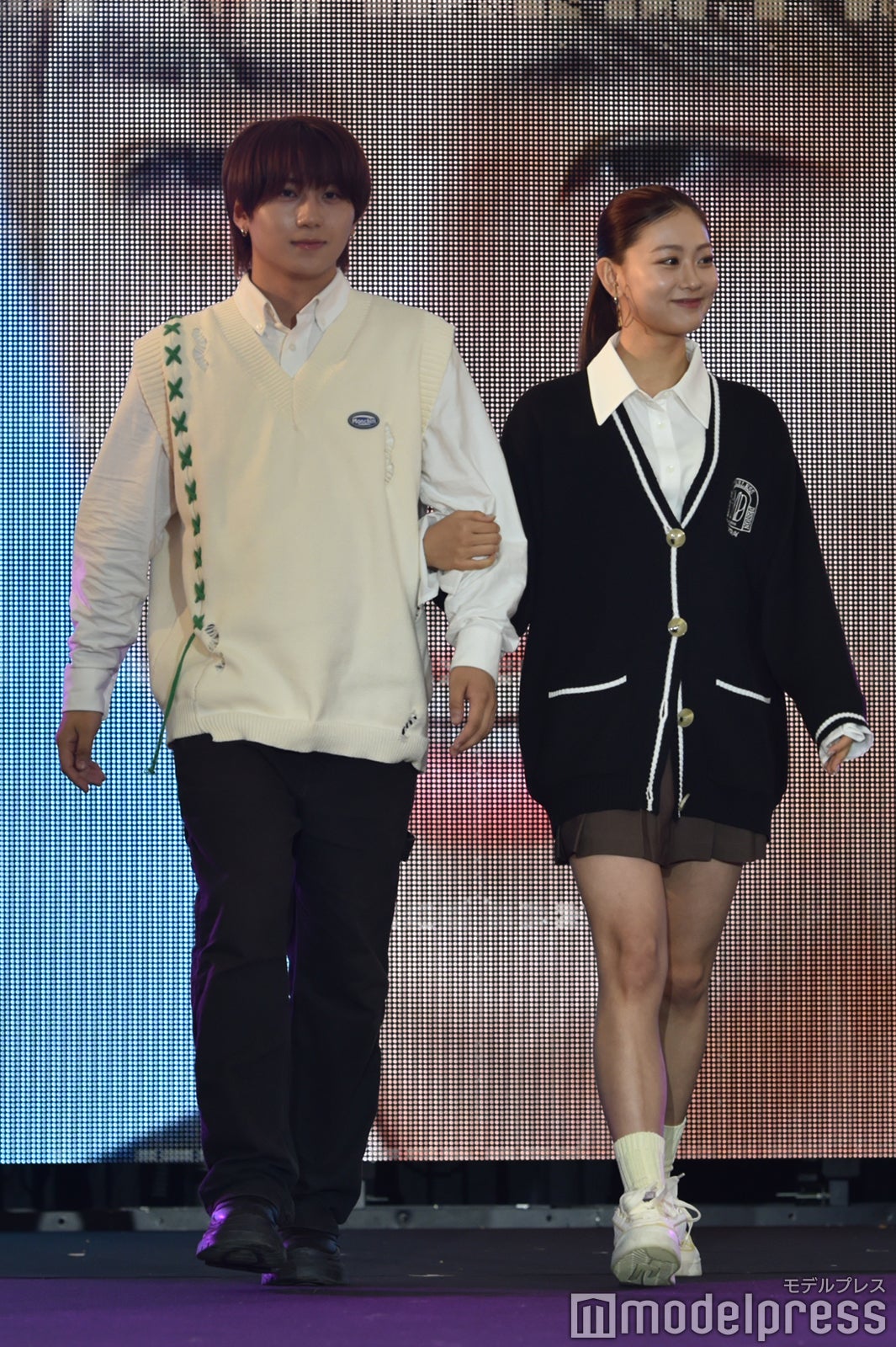 画像923 「今日好き」“れんゆな”岡田蓮&みとゆなカップル、ラブラブ密着ショットに反響「尊い」 モデルプレス