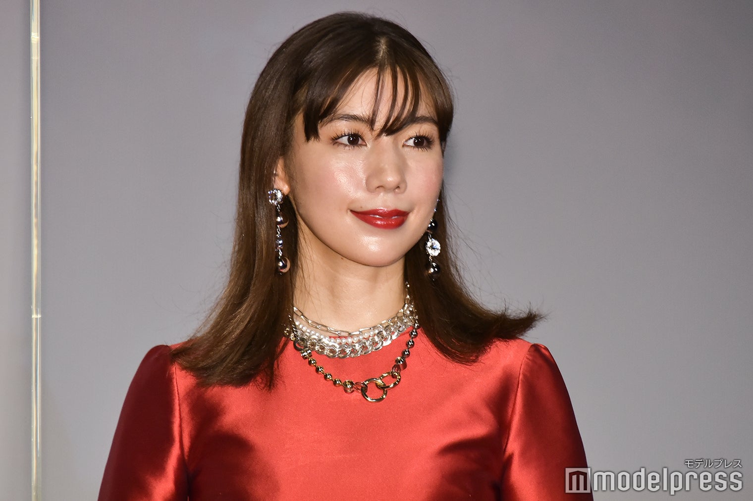 画像1 3 仲里依紗、美人妹との2ショット公開に「美人姉妹」「最強」の声 モデルプレス
