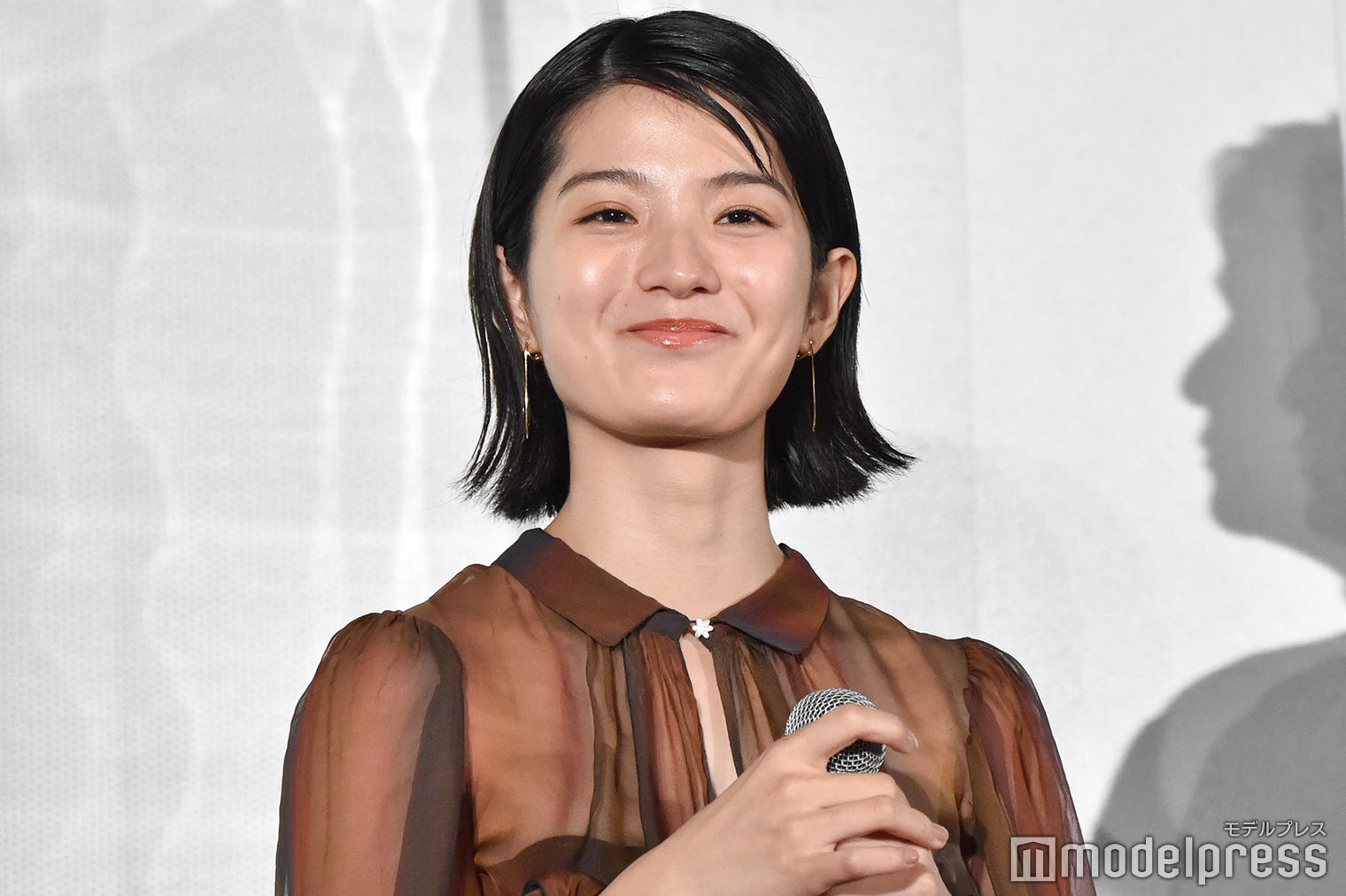 画像12 13 「おかえりモネ」りょーちん(永瀬廉)、みーちゃん(蒔田彩珠)を強くハグ “3つの胸キュンセリフ”も話題「声出た」「破壊力