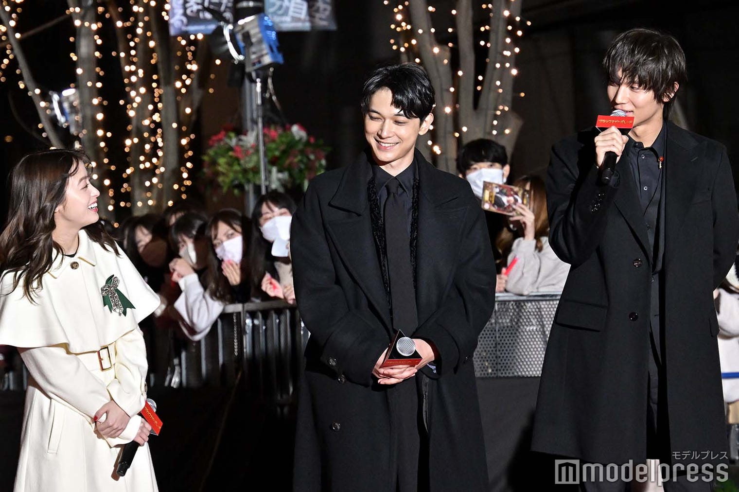 画像357 中川大志&橋本環奈、熱愛報道後公の場で初共演 笑顔でツッコミも<ブラックナイトパレード> モデルプレス