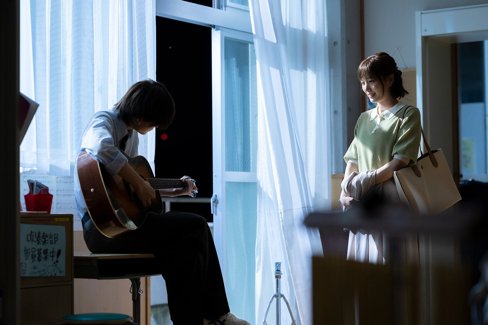 (画像14/44) 「君の花になる」弾（高橋文哉）ら8LOOMに初回から試練 あす花（本田翼）との“急接近”ラストシーンにも「キュンキュン」の声 - モデルプレス