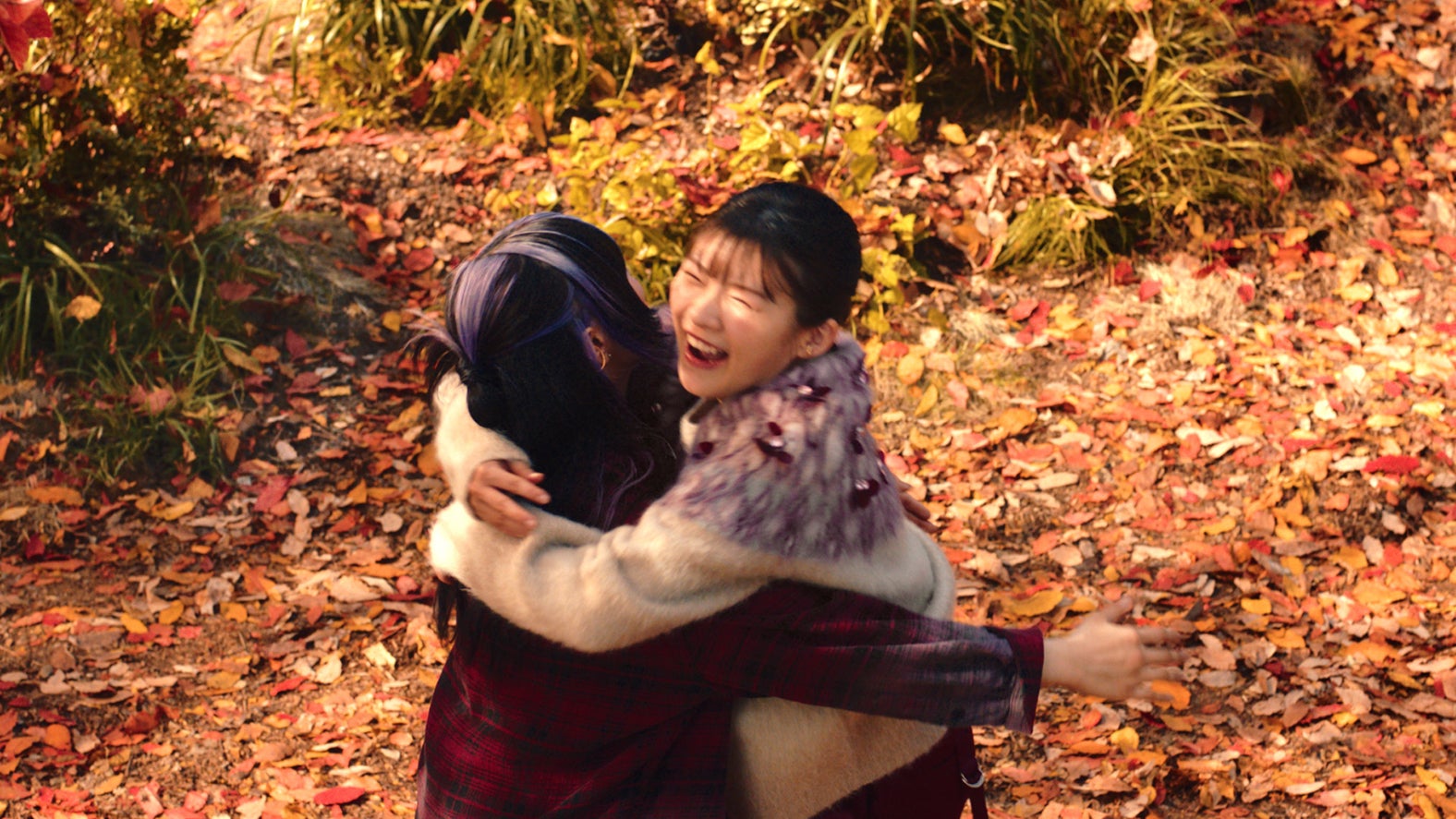 (画像11/14) HANA・NAOKO＆伊藤沙莉「三角チョコパイ」新CMで初共演 “シリーズ史上最高難度”キレキレダンス披露 - モデルプレス