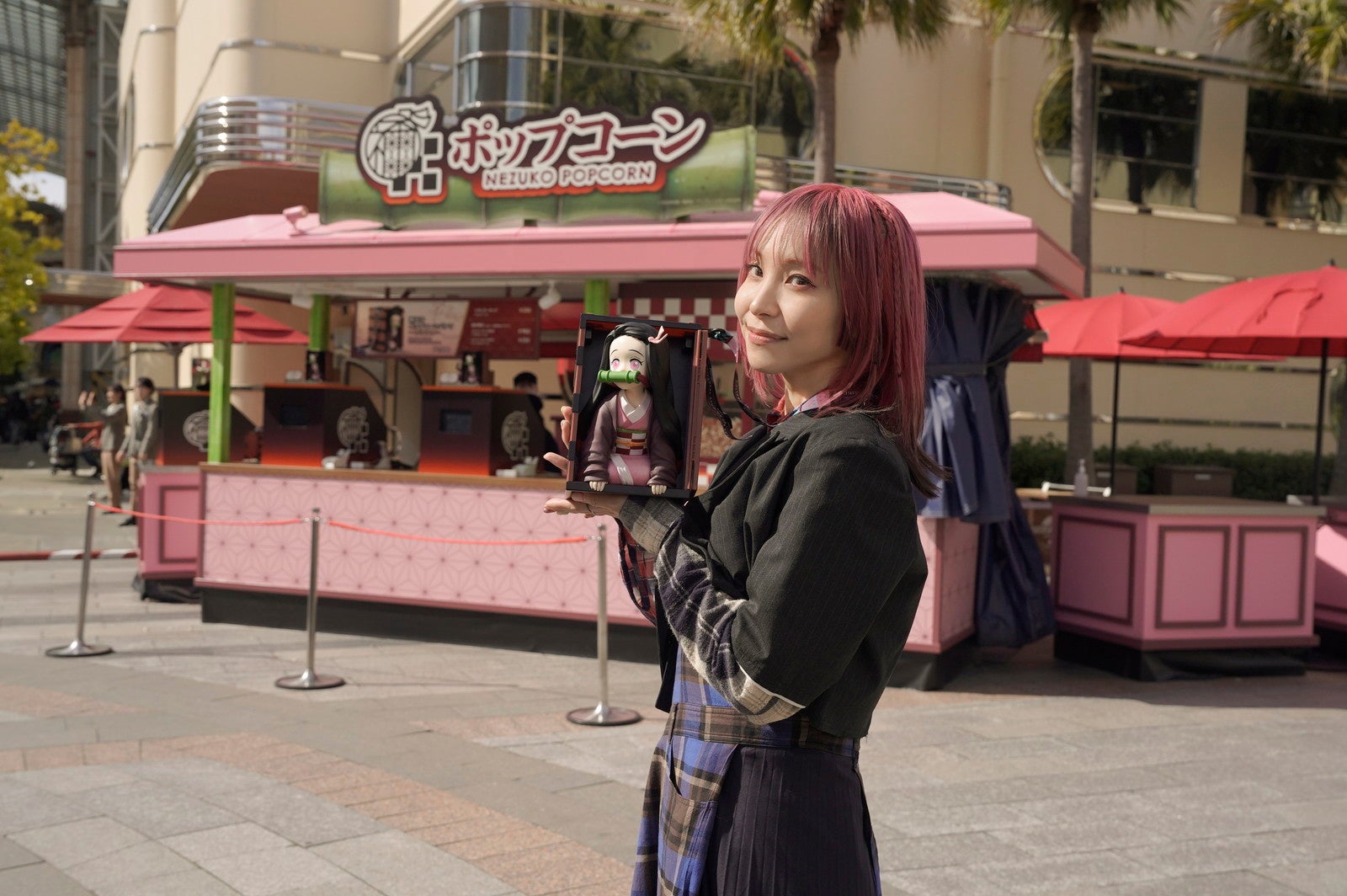 (画像4/5) LiSA、USJ「鬼滅の刃 XRライド」初体験に興奮「みんなが願っていた」グッズやフードも堪能 - モデルプレス