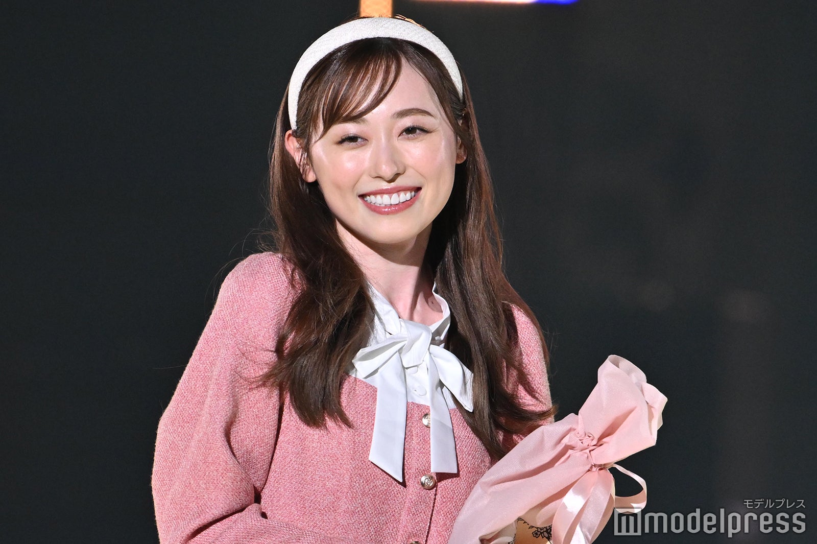 福原遥、お嬢様ルックで登場 ウインクに会場悶絶【TGC 2024 A／W】 - モデルプレス