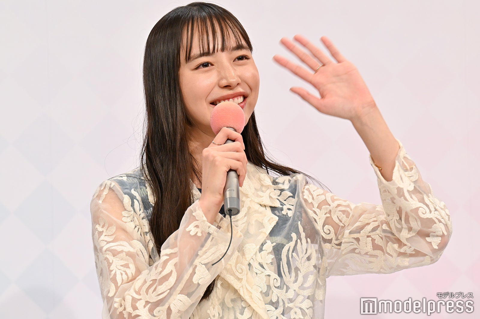 画像8 26 井桁弘恵「全てにキュンとする」原作の印象・役作り語る “同世代”として共感できたポイントは?【私の町の千葉くんは