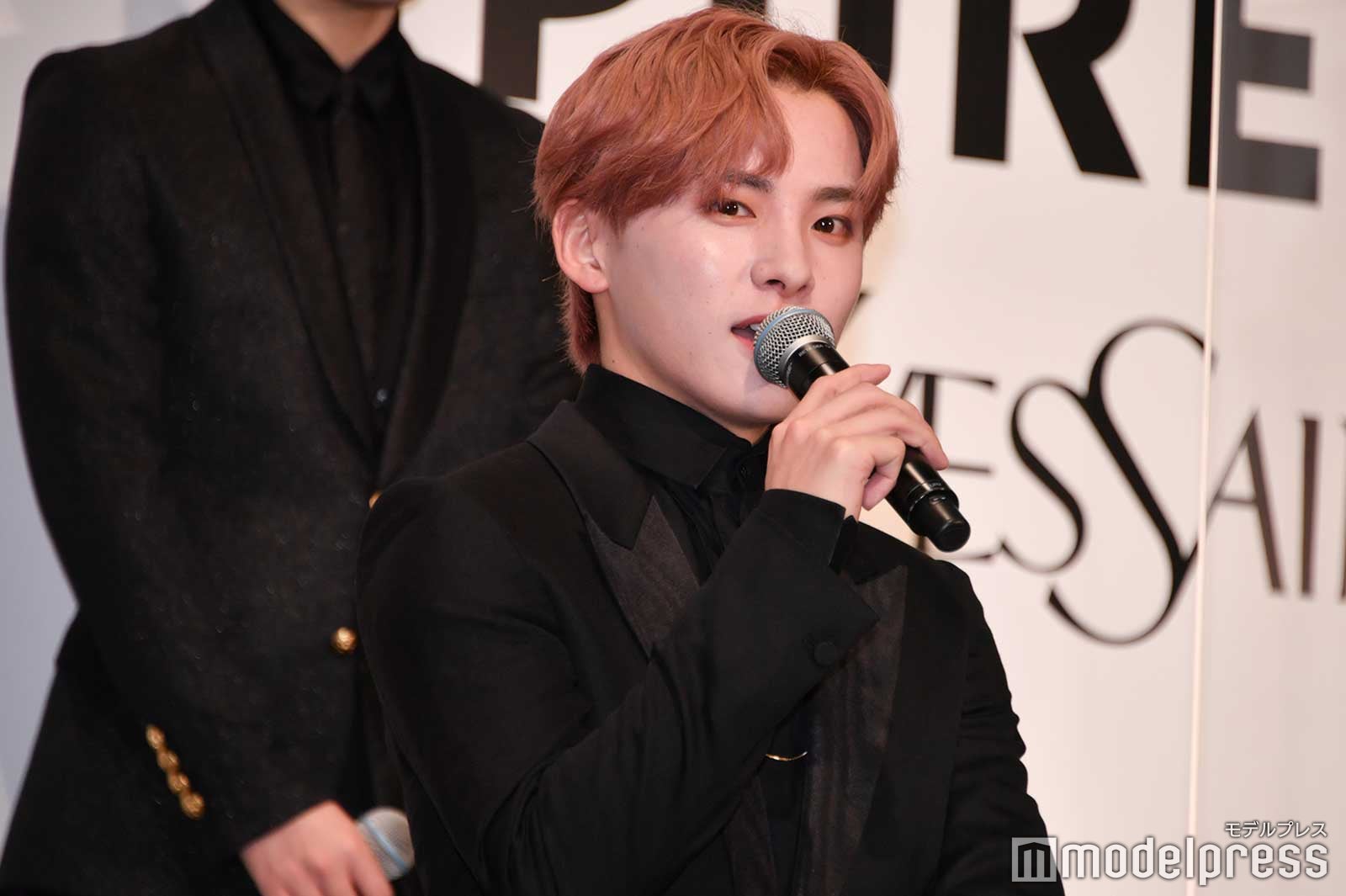 (画像65/91) JO1「YSL」とパートナーシップ締結 黒スーツ姿で登壇 - モデルプレス