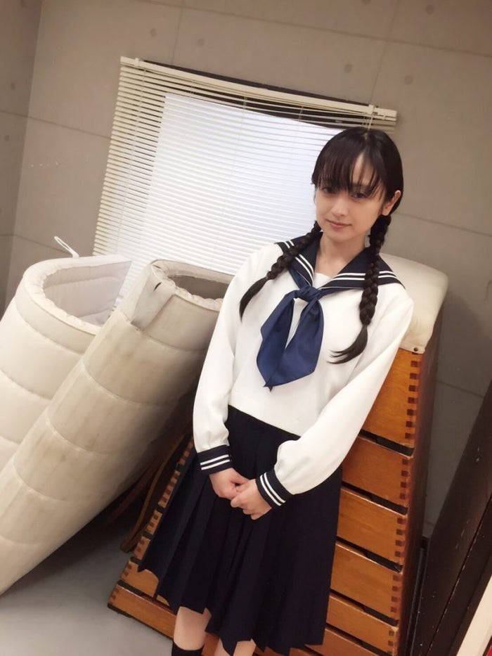 安達祐実、35歳、奇跡のセーラー服姿公開でにネット絶賛。「可愛すぎない?」「全く違和感がない」 モデルプレス