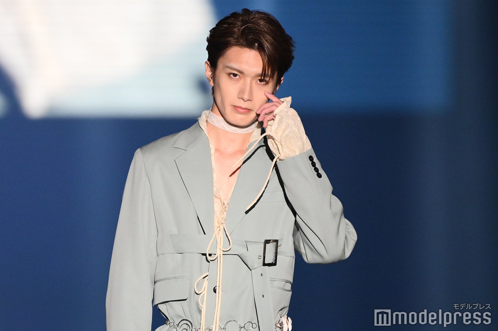 (画像13/28) FANTASTICS八木勇征、シークレットゲストで「TGC」ランウェイ ツヤ感メイクで大人の魅力漂う【TGC北九州2025】 - モデルプレス